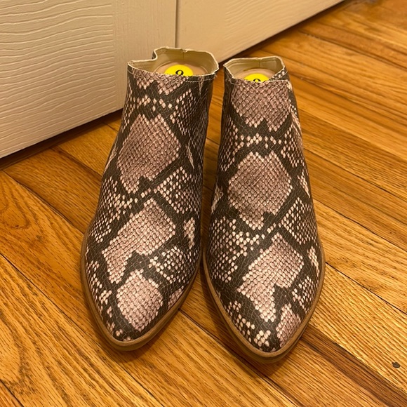 Dolce Vita | Shoes | Dolce Vita Shoes New Dolce Vita Snake Skin Booties ...